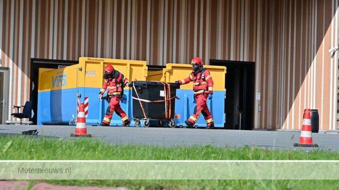 Twee medewerkers onwel door afvalcontainer OZG (Video)